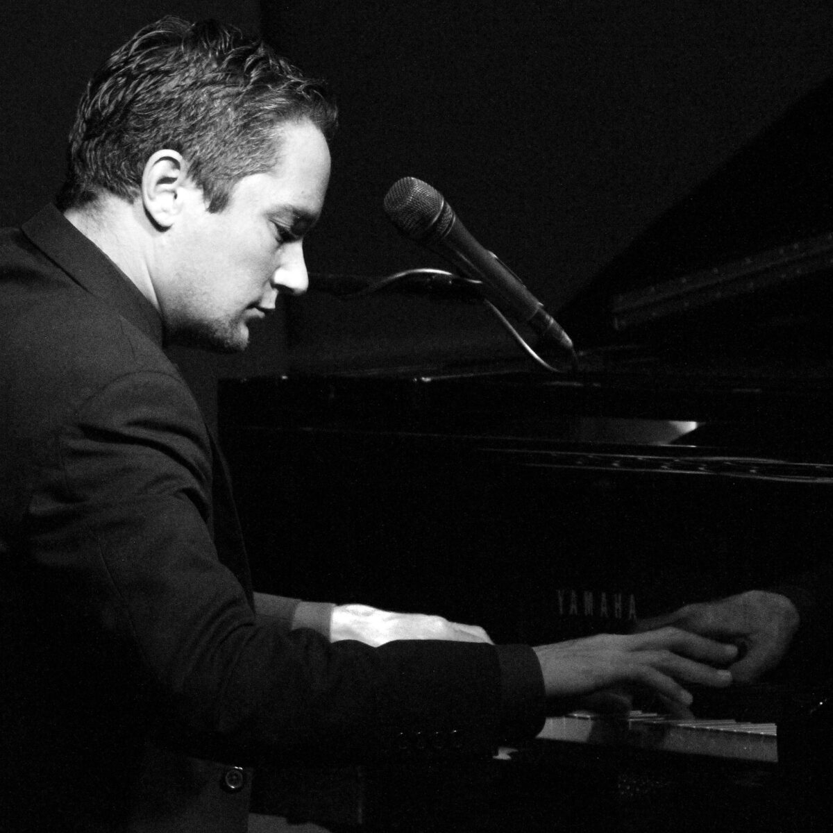 Danny Sinoff Sings Sinatra - The Capitol Years | Players Circle Theater